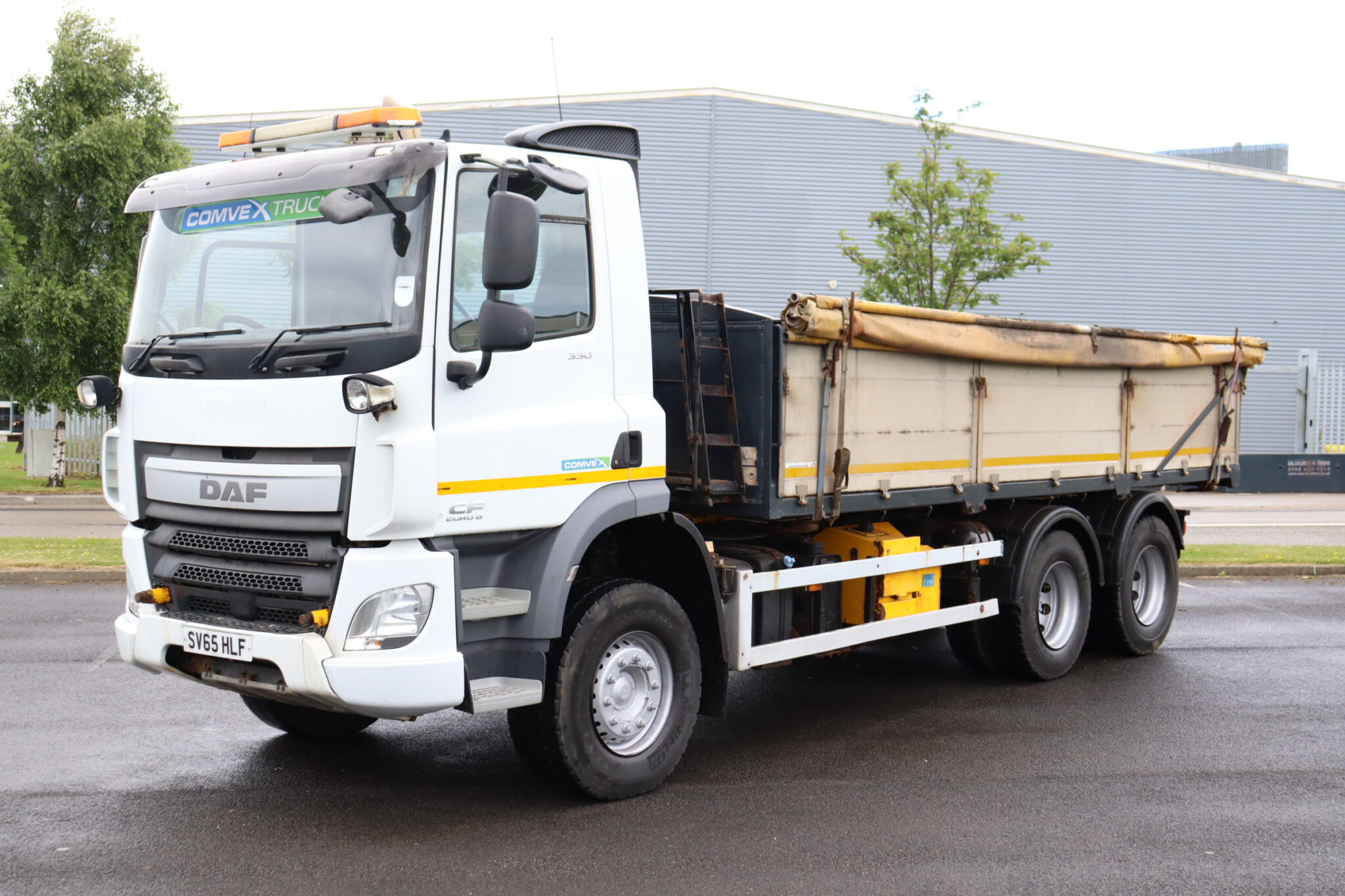DAF CF 360 6X4 WILCOX DROPSIDE TIPPER (2016) - Comvex Trucks