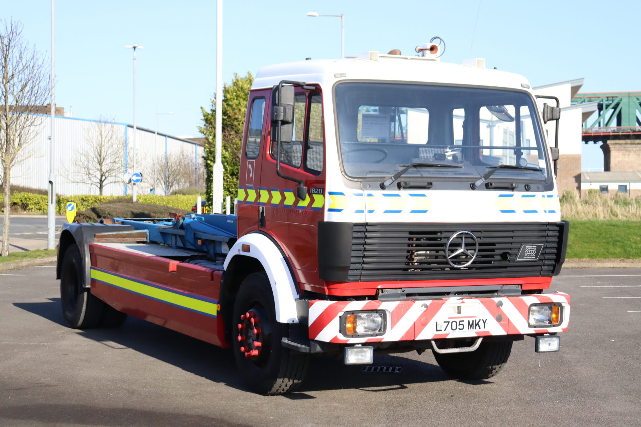 MERCEDES SK 1820 4X2 ROLONOF HOOKLOADER TIPPER (1994) - Comvex Trucks