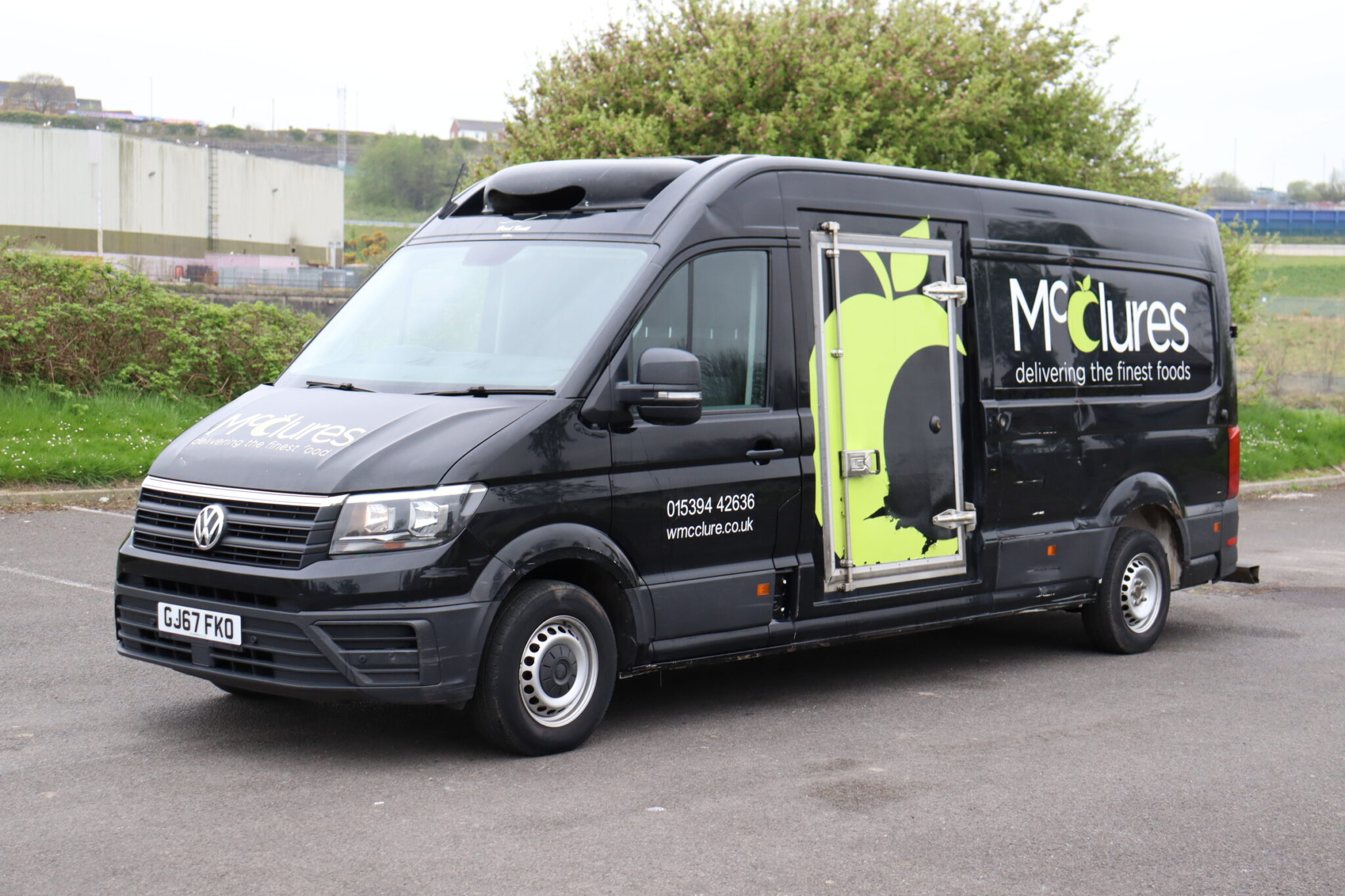 VOLKSWAGEN CRAFTER CR35 TDI GAH FRIDGE FREEZER VAN (2018) - Comvex Trucks