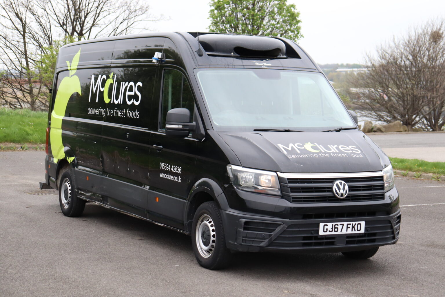 VOLKSWAGEN CRAFTER CR35 TDI GAH FRIDGE FREEZER VAN (2018) - Comvex Trucks