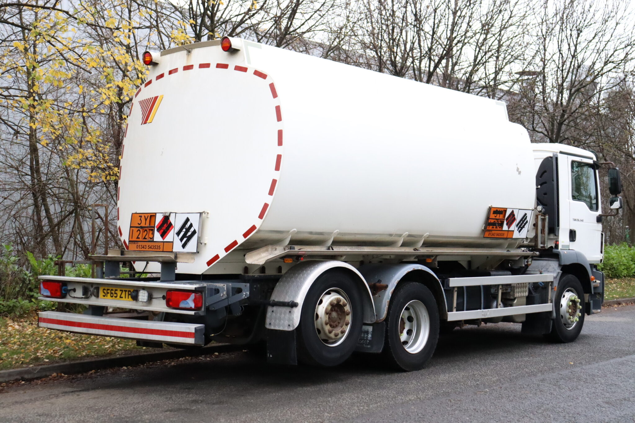MAN TGM 26 340 6X2 20,000L FUEL TANKER (2015) - Comvex Trucks