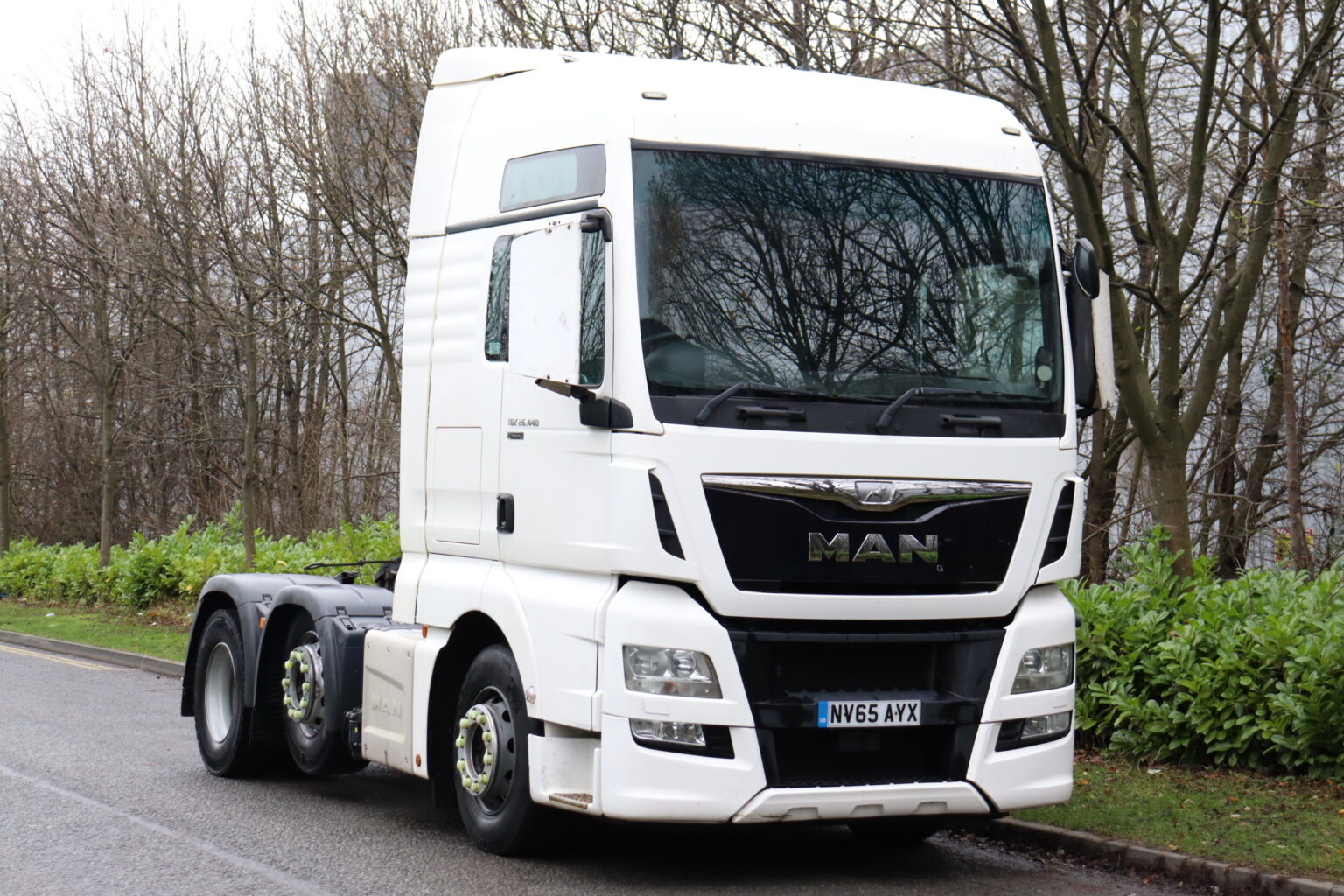 MAN TGX 26 440 XXL 6X2 MIDLIFT TRACTOR (2015) - Comvex Trucks