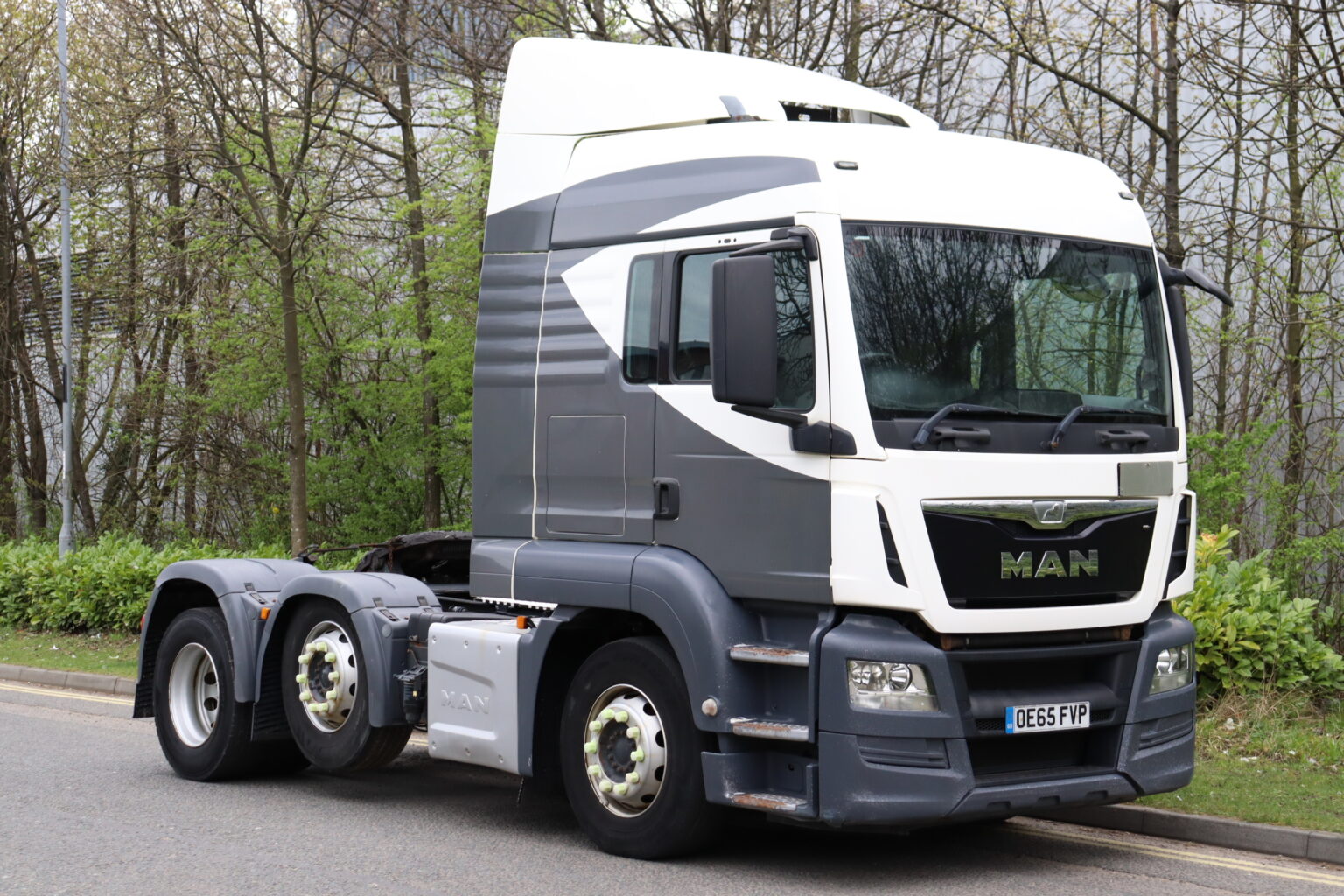 MAN TGS 26 440 XLX 6X2 MANUAL MIDLIFT TRACTOR (2015) - Comvex Trucks